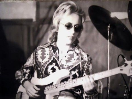 AMPLI: Carol Kaye. Living Legend of the bass: "I was good as most men ...