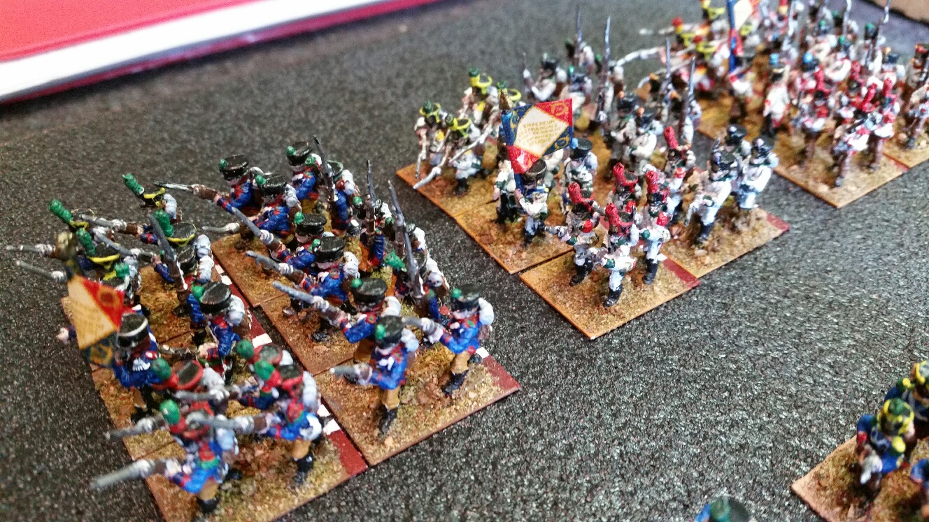 Minis are my Waterloo: Opening shot...a quick look at my latest purchase!