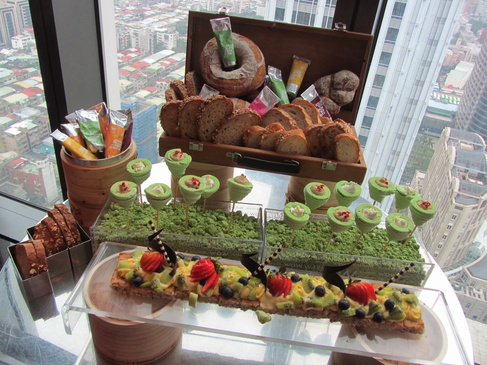 COCOBELLA BALLERINA: YEN BAR @ THE W TAIPEI