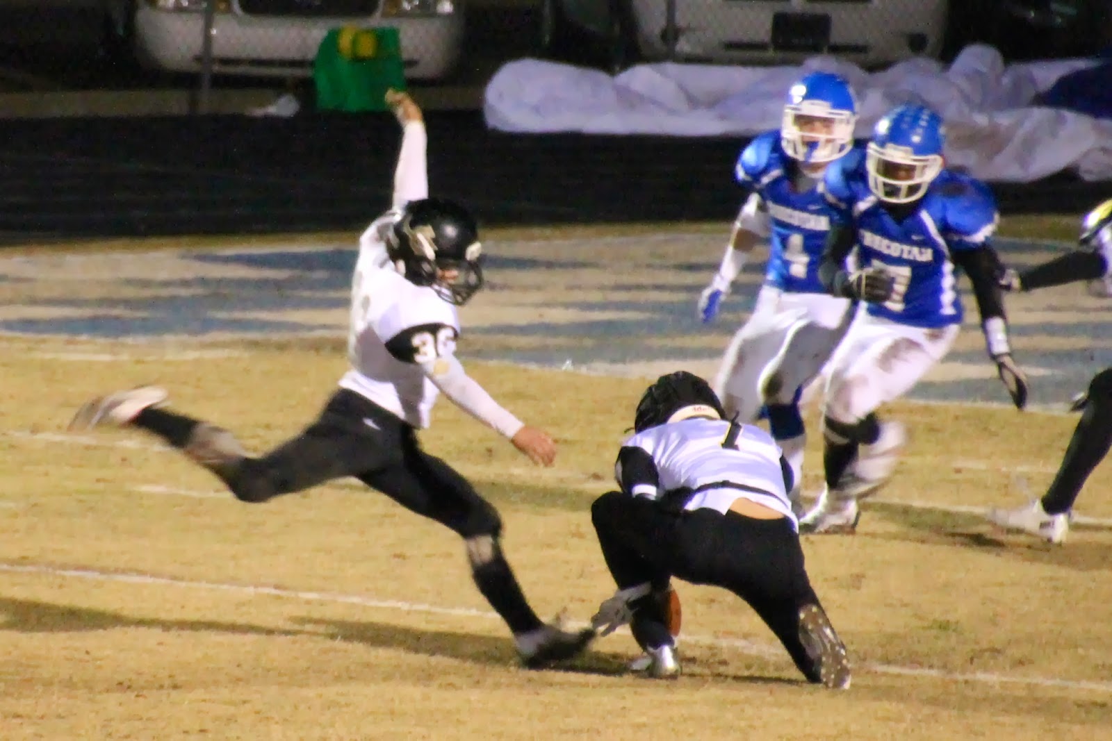 Golden Demon Football: 2nd Round Playoffs: Checotah