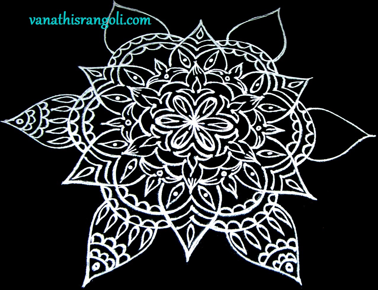 Vanathi's Rangoli / Kolangal: Freehand Flower Rangoli - Without Colors