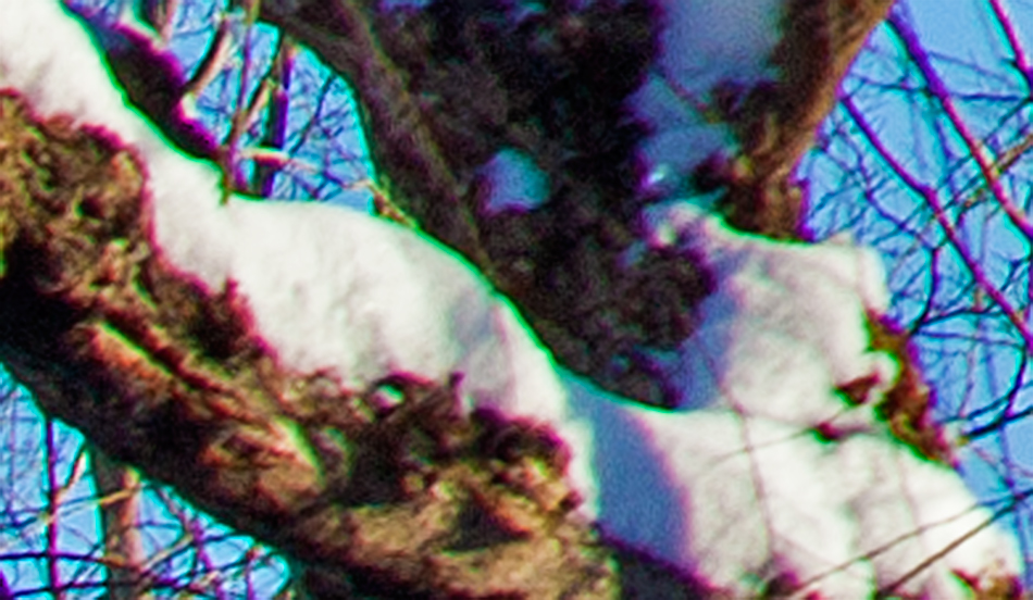 ELI5: What causes chromatic aberration in photography and how do camera ...