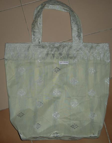 BEE: Project Recycle: Beg Barang