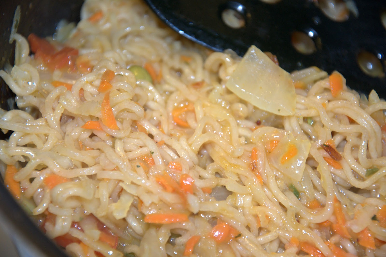 RUCHIEZ's: VEGGIE MAGGI