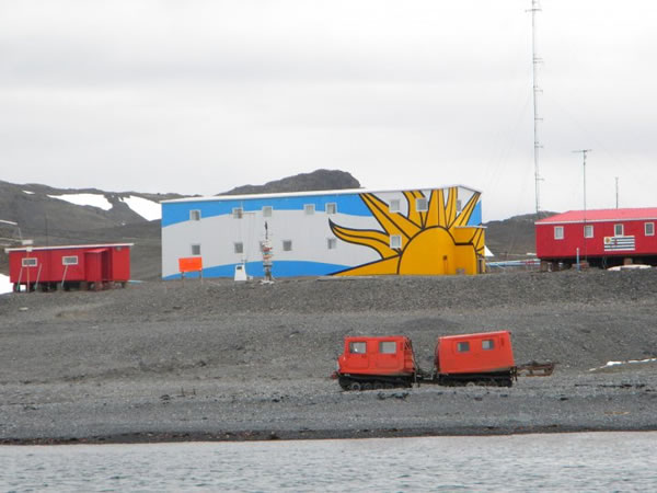 El Sodre en la Antártida: Base Científica Antártica Artigas