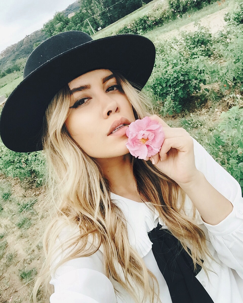 Stereotypemess: CHANEL GRASSE (FULL STORY)