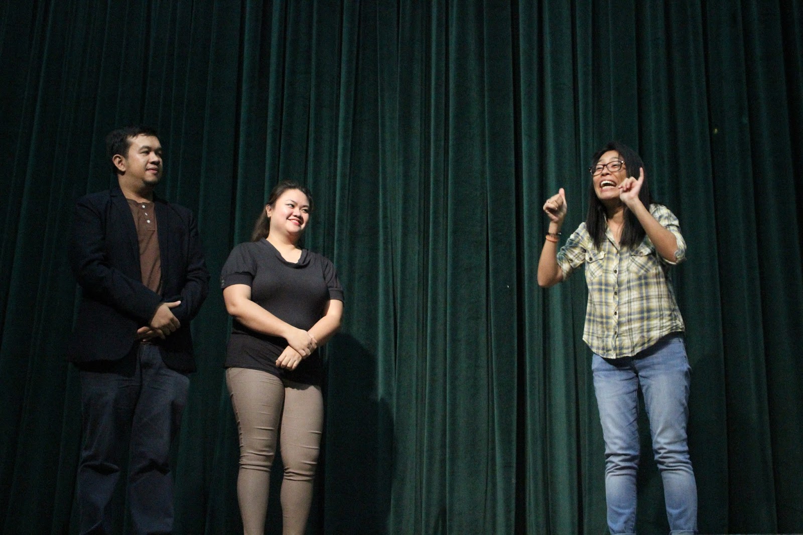 Deaf E-News: "APOLINARIO MABINI: The Sublime Paralytic" Premiere