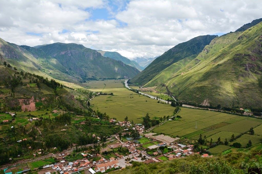 Travels - Ballroom Dancing - Amusement Parks: Views over the Urubamba ...