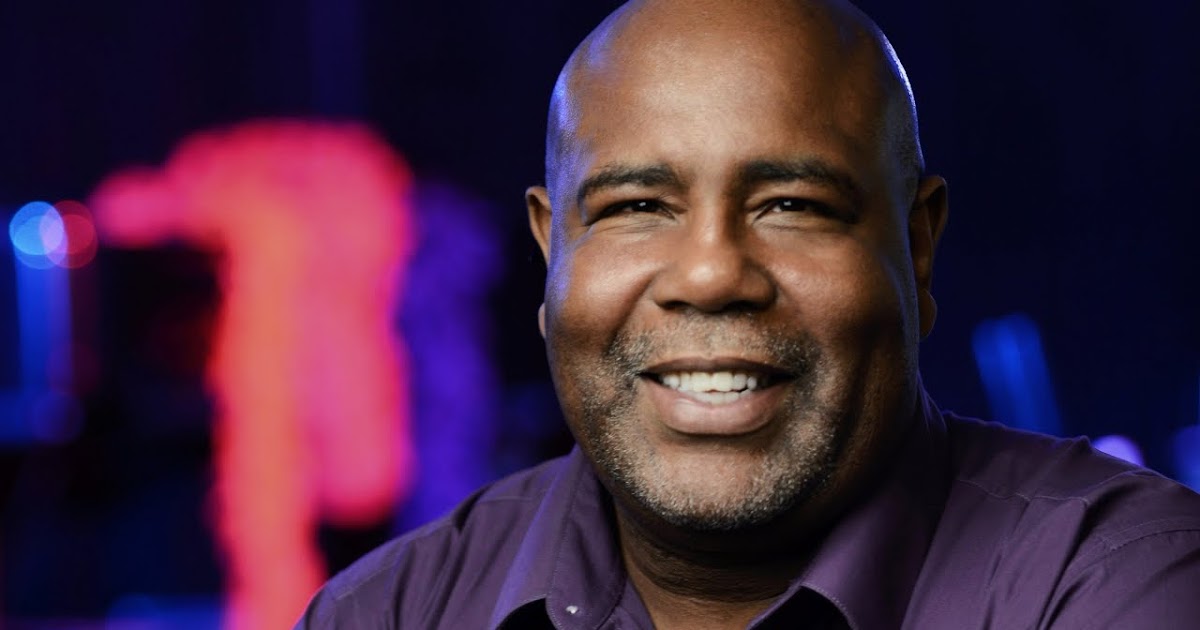 Keith Price's Curtain Call: ABOUT KEITH