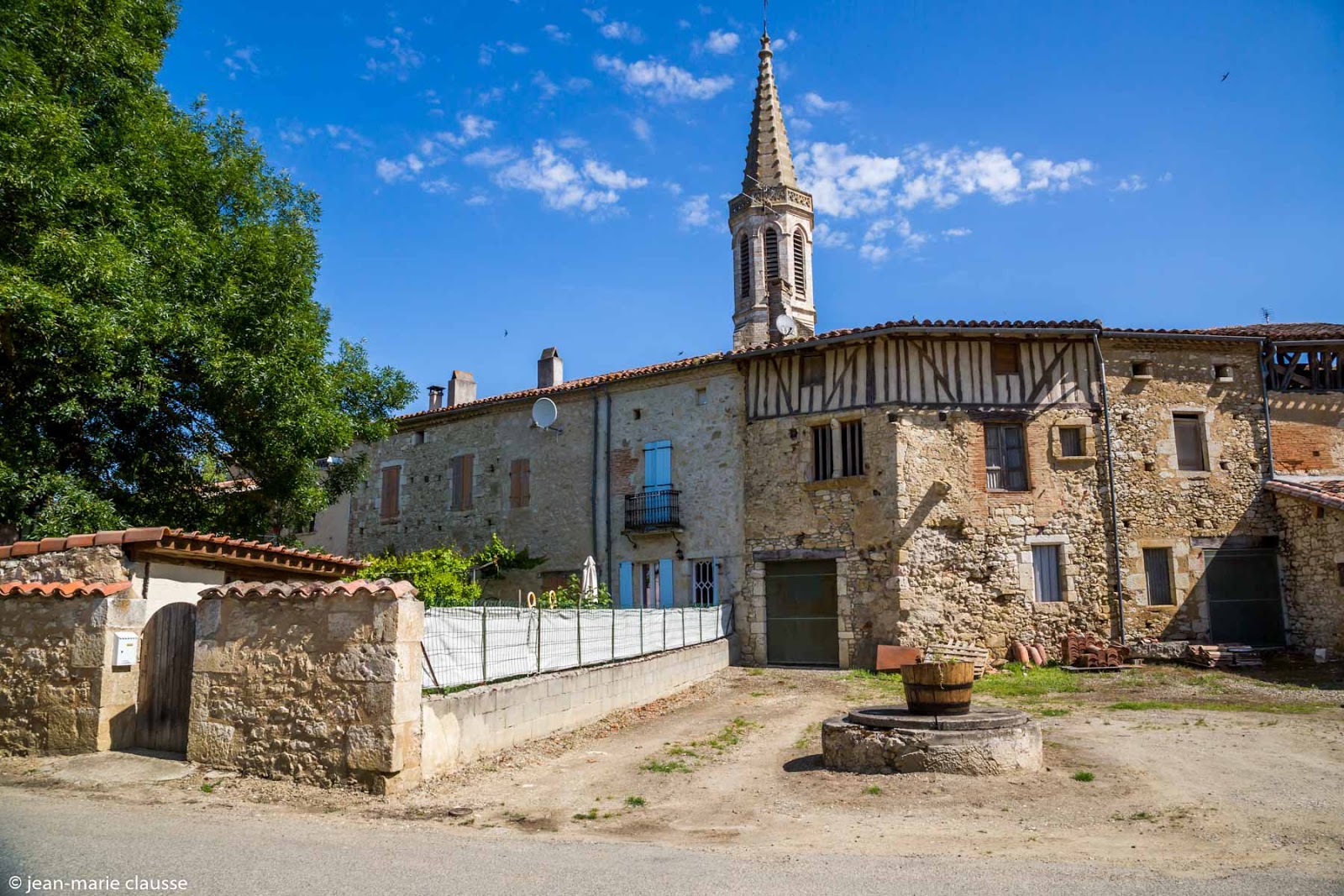 Découvrir la France en photos: 103 - SARRANT. (Gers -32)