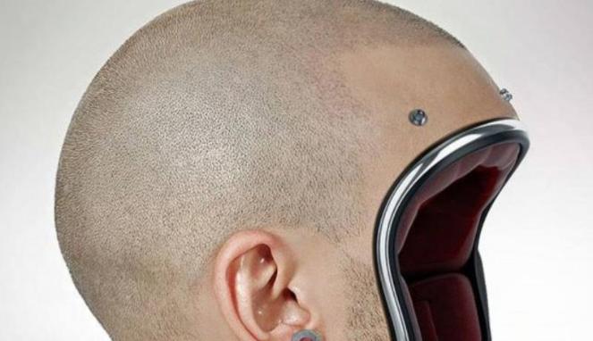 Mau Pakai Helm Unik?