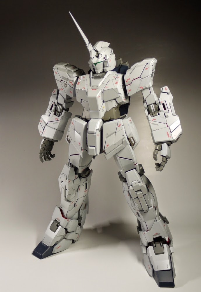 Painted Build: PG 1/60 RX-0 Unicorn Gundam with LED