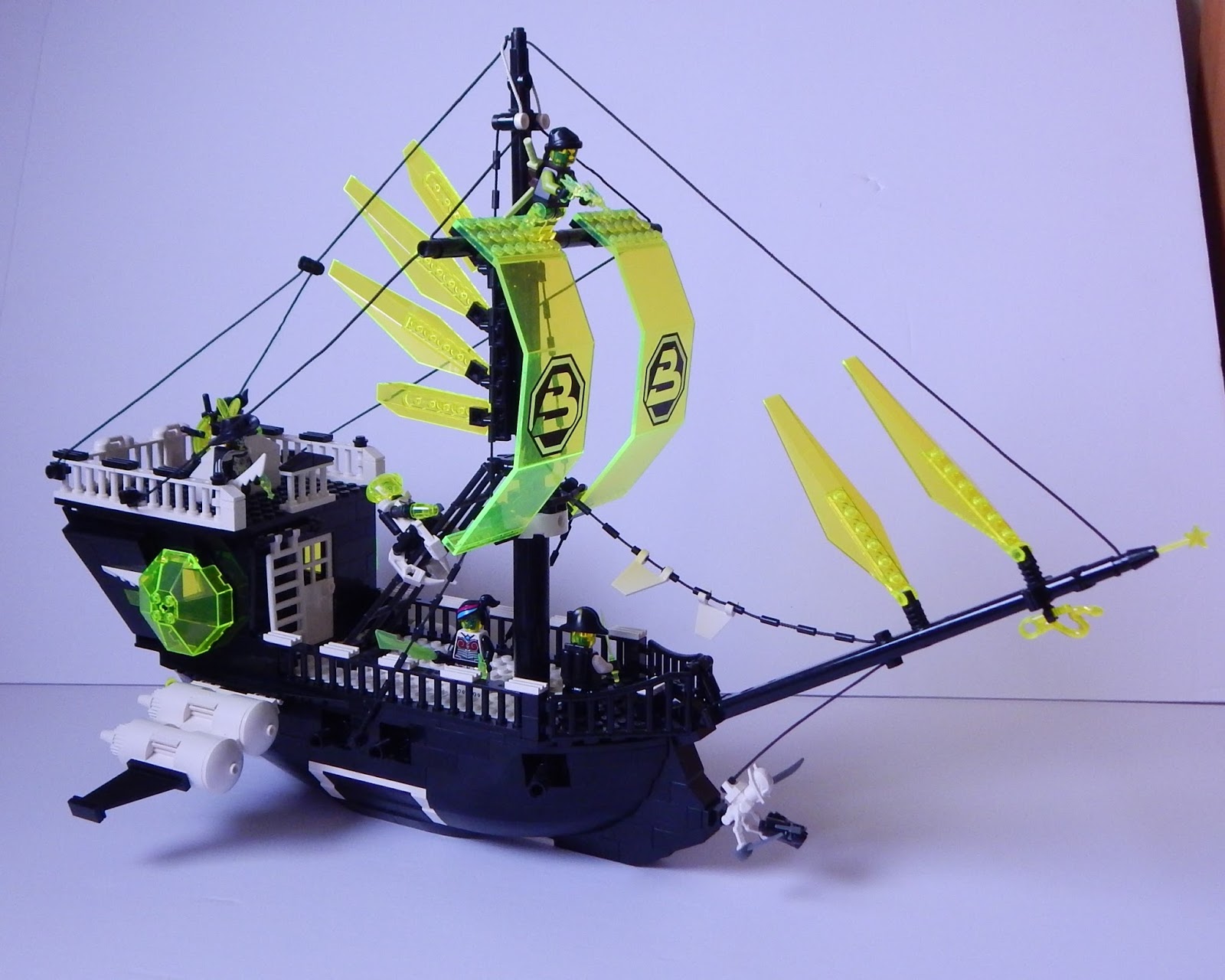 Color it Blacktron: July 2016