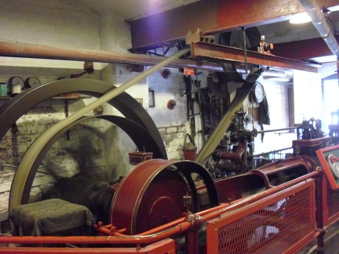 Many Meetings: At Last! A Saggar Maker's Bottom Knocker!!