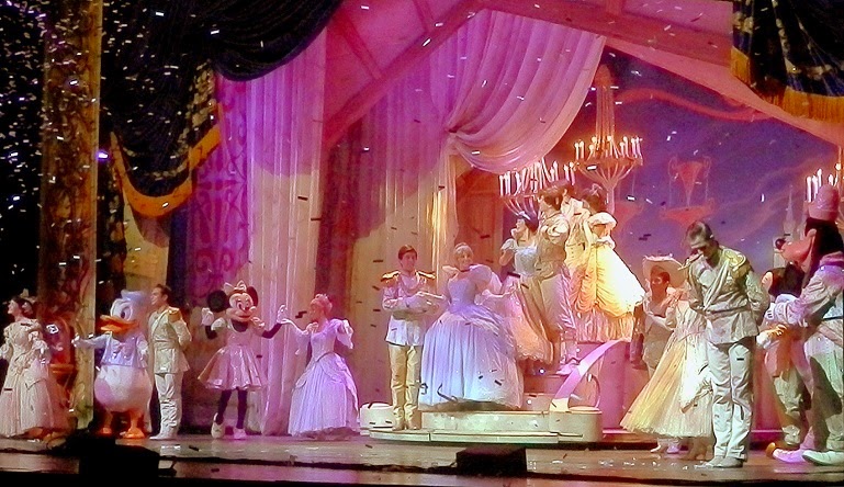 www.mieranadhirah.com: Disney Live! Three Classic Fairy Tales in pictures