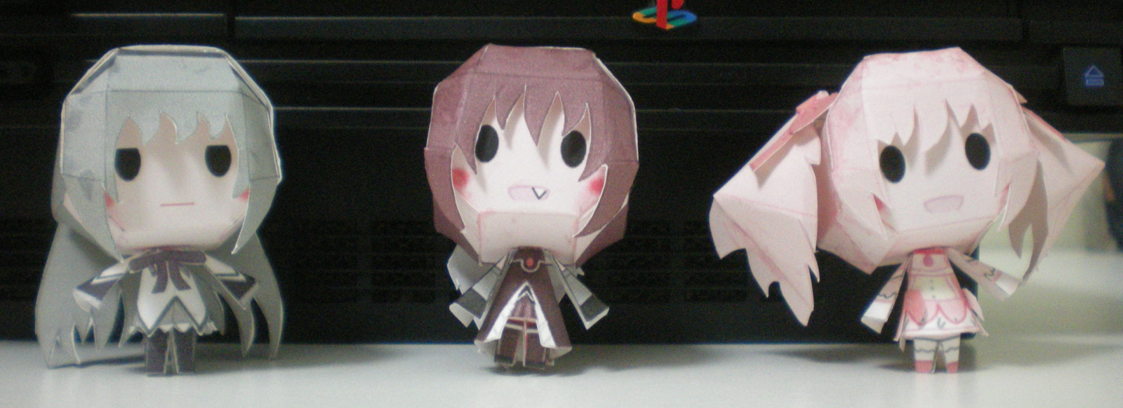Bila's Blog: Madoka, Homura, Kyouko Chibis Papercrafts [+Terminados]