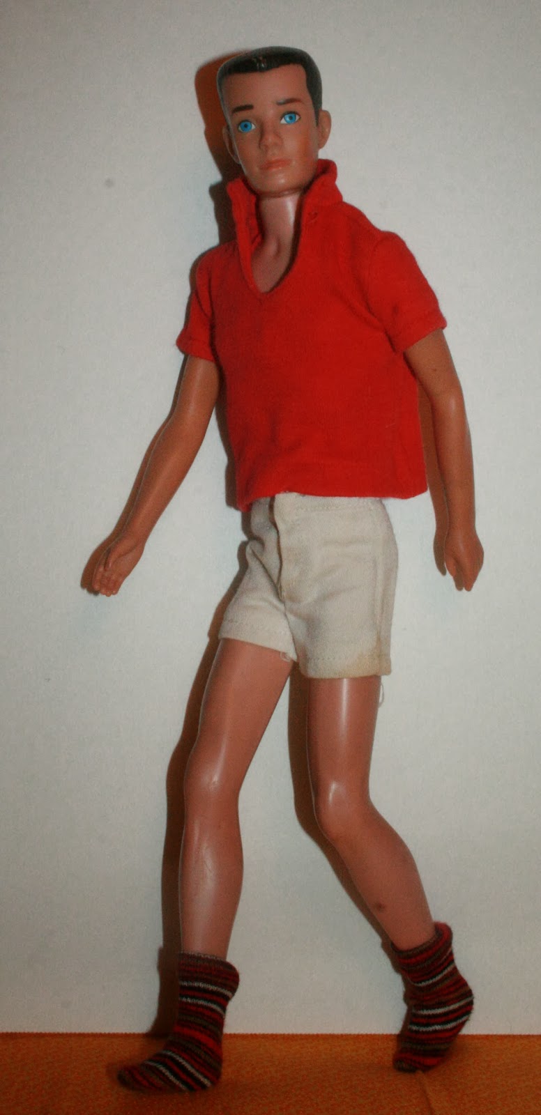 PLANET OF THE DOLLS: Doll-A-Day 40: Happy Birthday Ken! with Bendleg ...