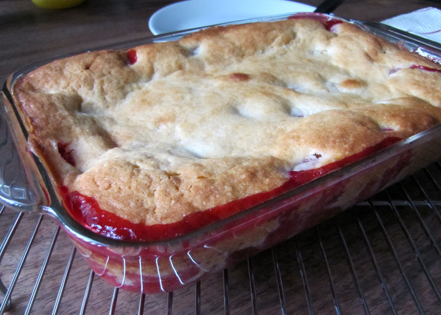 Smells Like Food in Here: Saucy Strawberry-Raspberry Cake