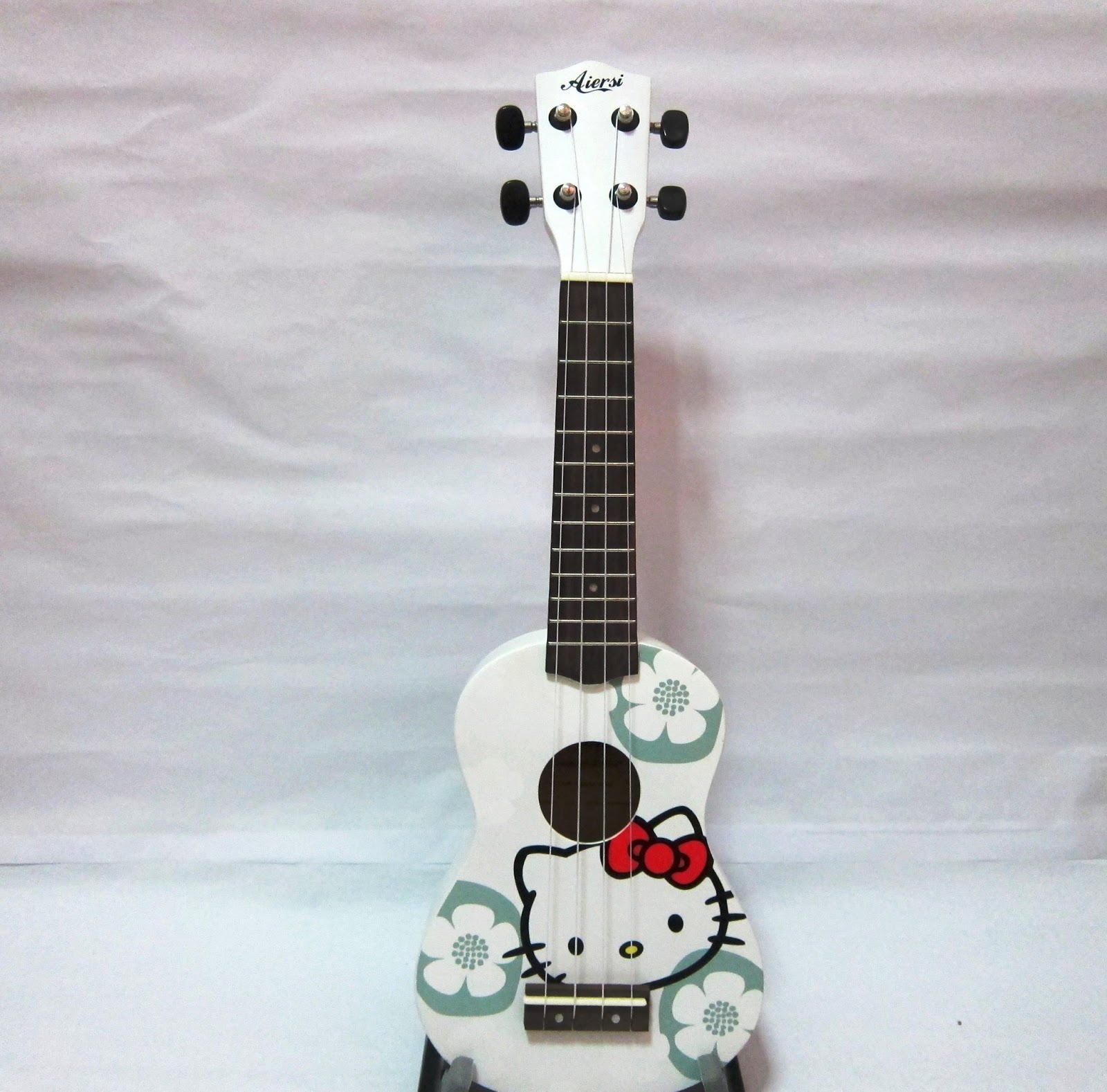 Ben's Ukulele House: Hello Kitty Soprano Ukulele