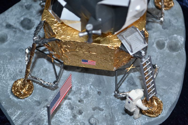 Happyscale-Modellbau: Mondlandefähre Eagle - Revell 1/48 (Bianca Krop ...