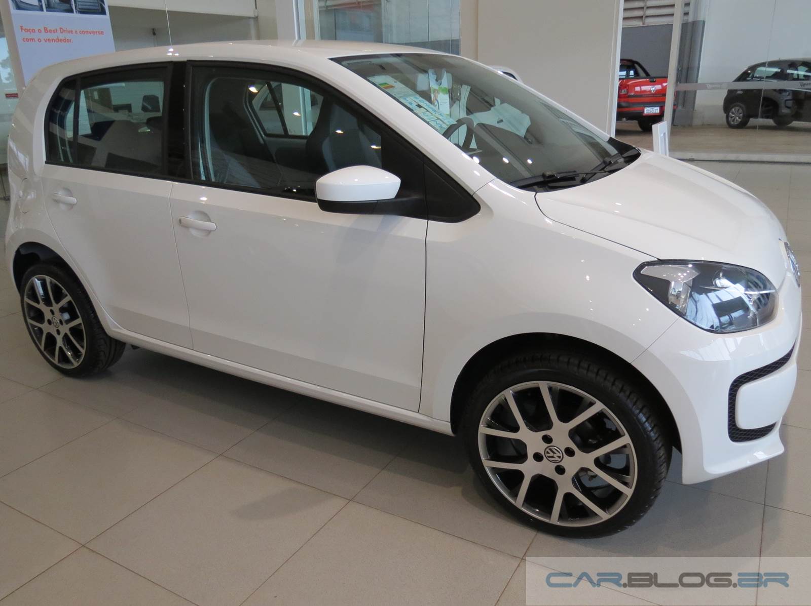 Rodas + Personalização - VW Up 2015