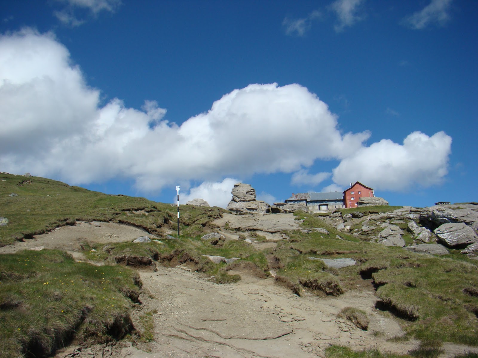 Haihui prin Lume : Muntii Bucegi-Sfinxul-2216m