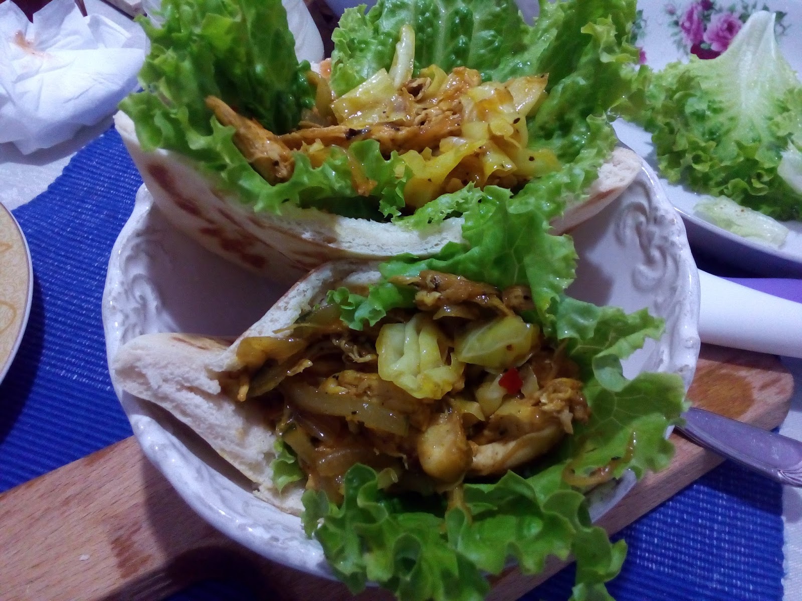 SurayaMSyed: Roti Pita Berinti Kebab Ayam