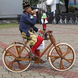 Mau Tau Sejarah dan Penemu Sepeda!