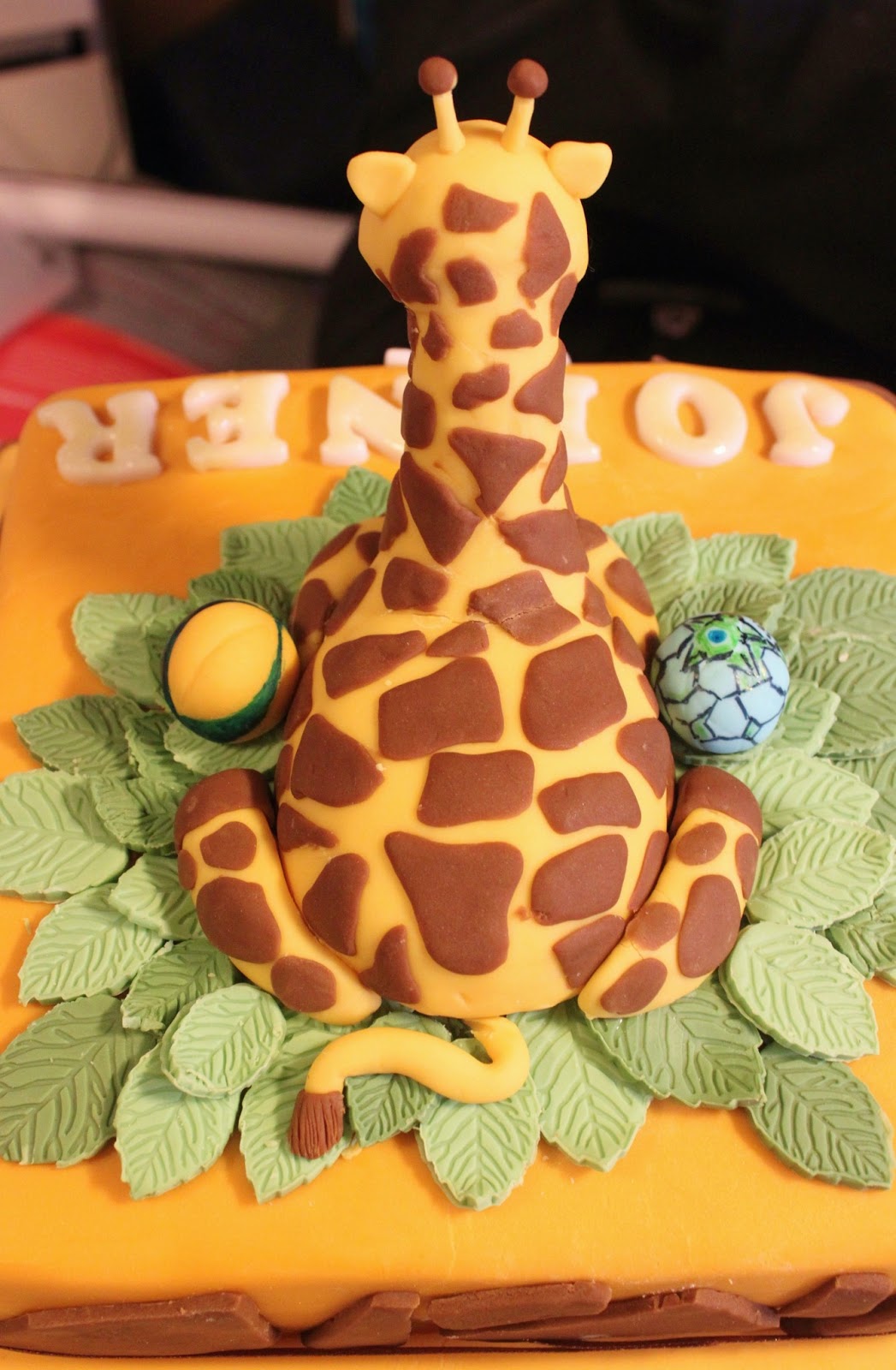 Giraffe Cake - TwinnieFoods