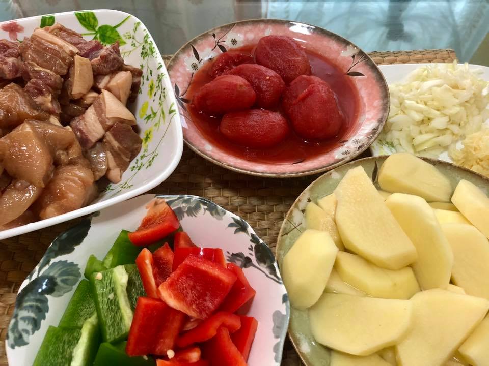 Filipino Afritada | Kocina De Pinay In Singapura