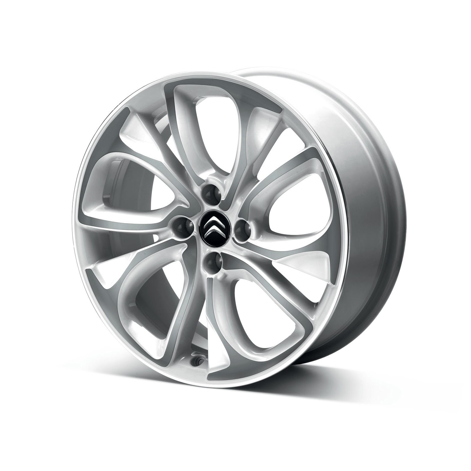 New DS World: DS4: Les jantes HD