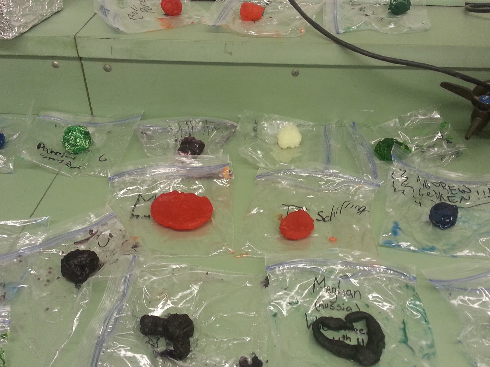 Schneider Science : Making Biodegradable Plastic