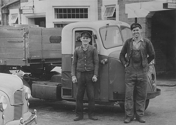 on target shooter nz: Scammell Scarab -3 Wheeled Truck & The Speed of ...