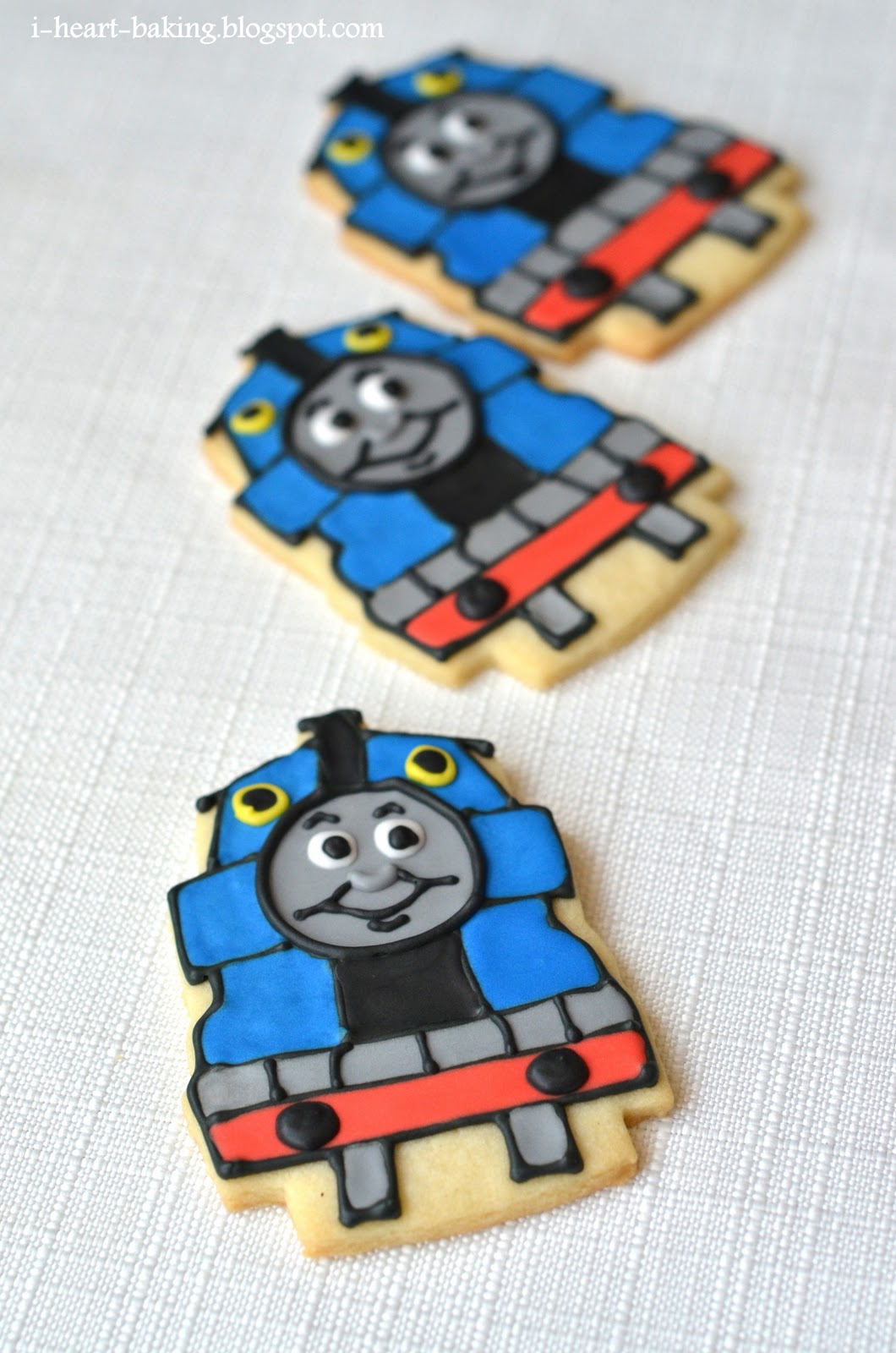 i heart baking!: thomas the train cookies