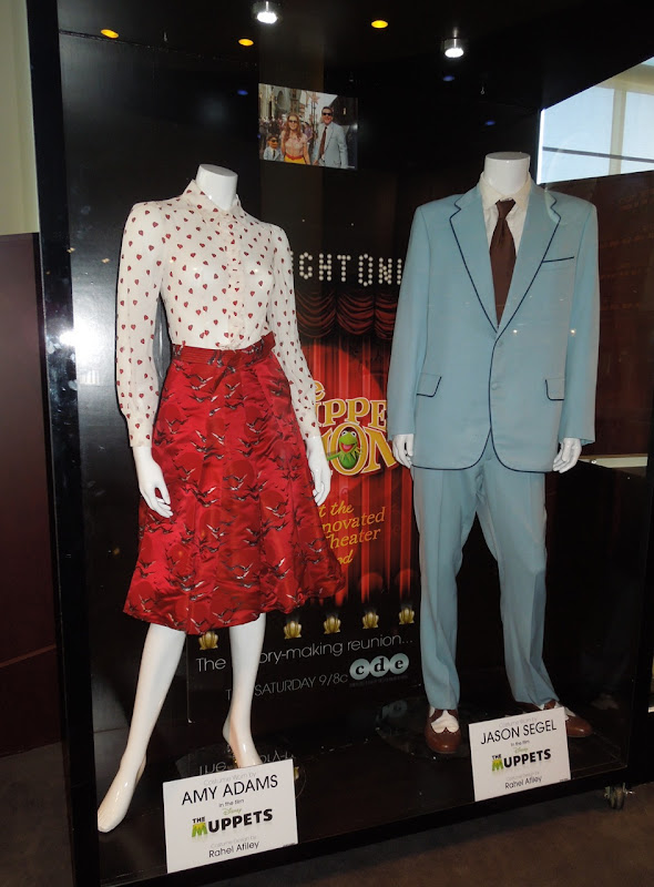 Hollywood Movie Costumes and Props: Amy Adams and Jason Segel costumes ...