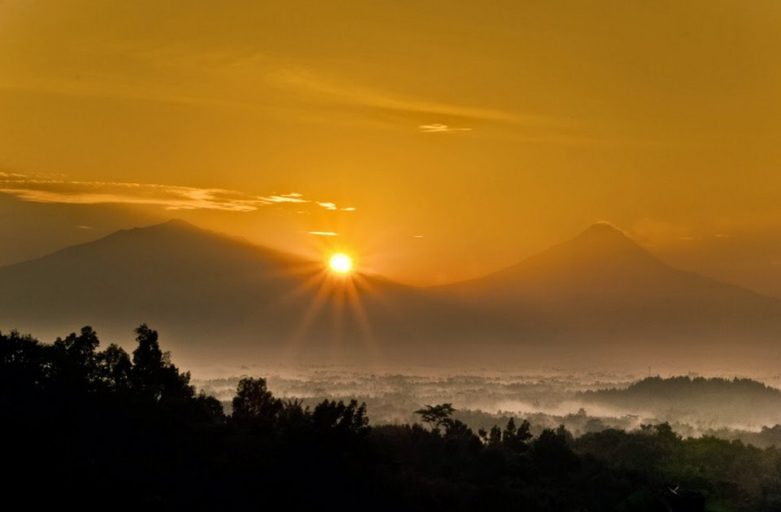 Info Paguci: Tempat Terbaik Menikmati Sunrise Di Kota Jogja