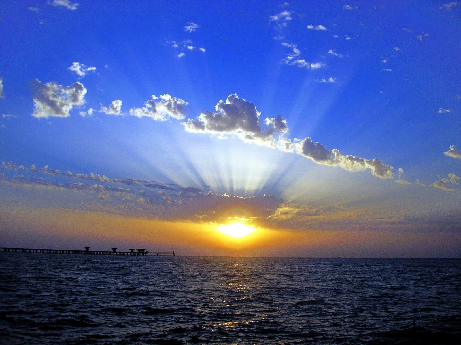 Fotos de amaneceres espectaculares - Imagui