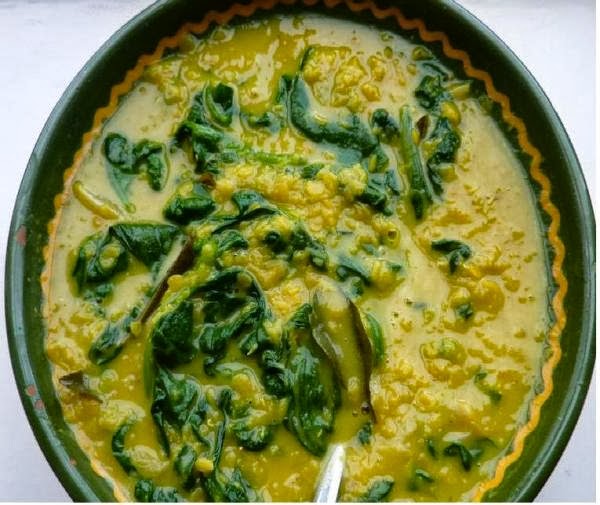 Sri Lankan Tasty Recipes: TEMPERED SPINACH WITH DHAL