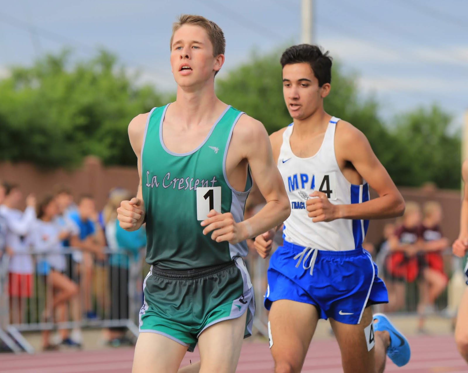 Down the Backstretch: Class A Girls' 1600