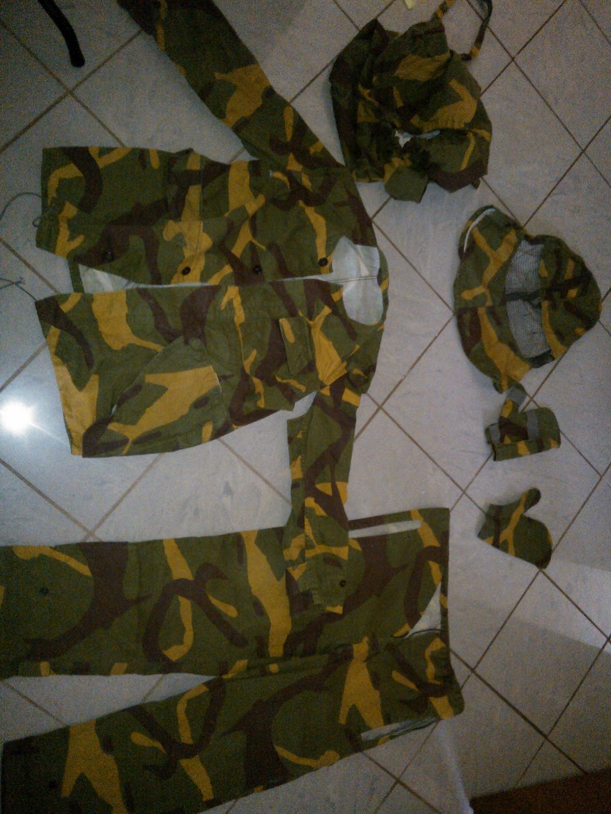 Military Camouflage: The M68 MOL camouflage set - 1 set avaliable