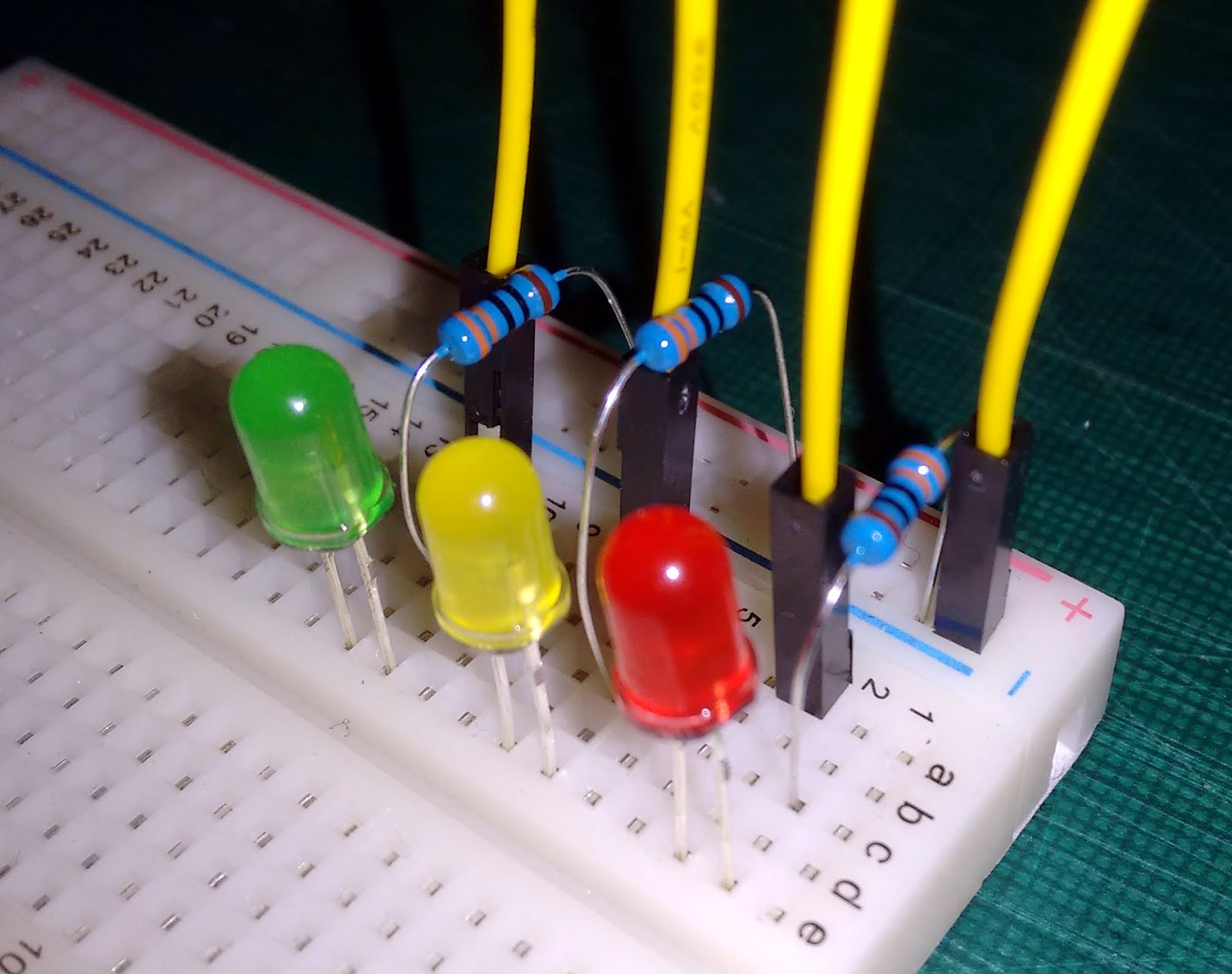 Bit of Raspberry Pi and Arduino: Raspberry Pi CamJam EduKit 1 Part 1 Worksheets 1 to 4