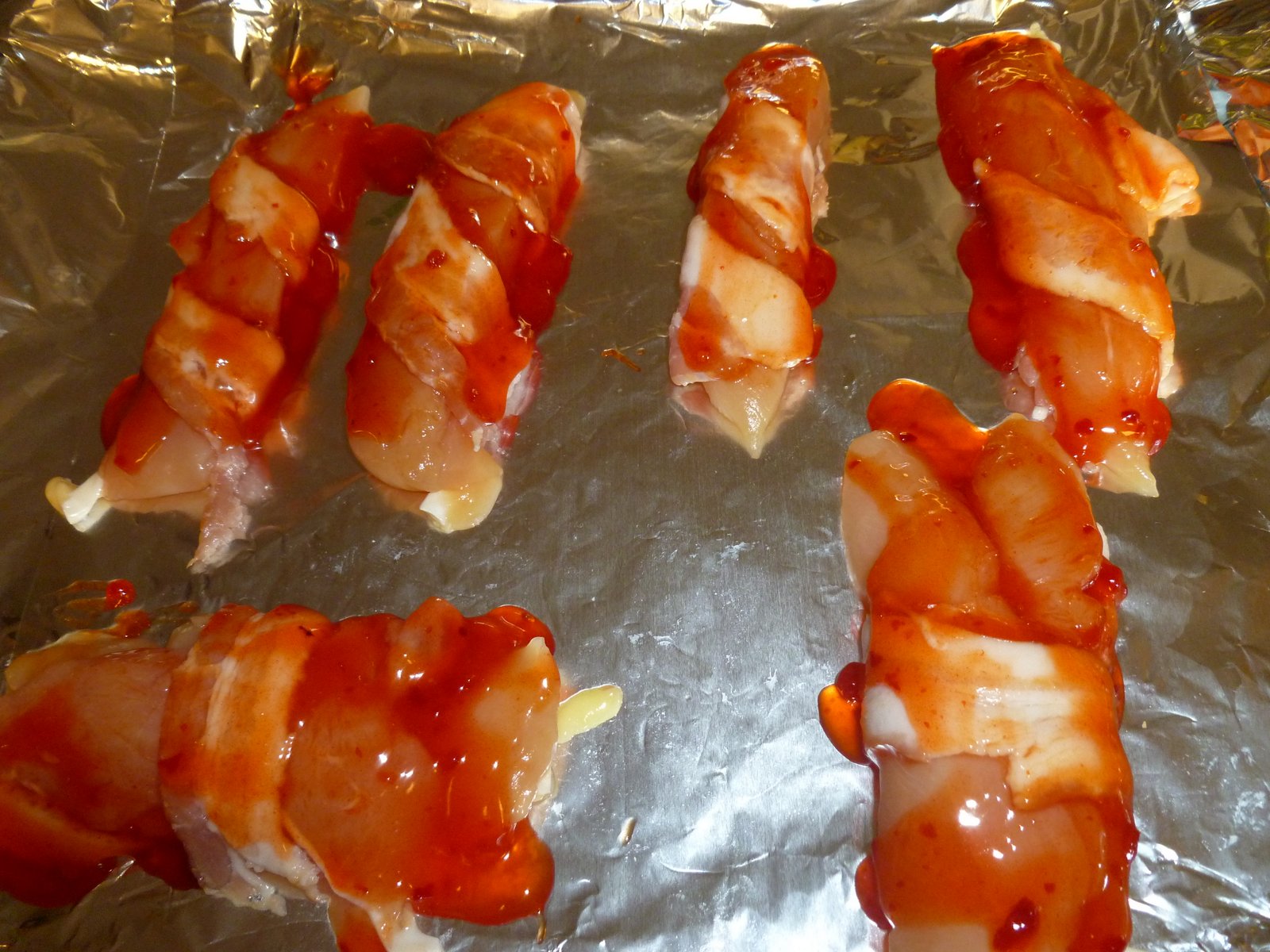 RECETAS AL INSTANTE: POLLO ENROLLADO CON BACON EN SALSA AGRIDULCE.