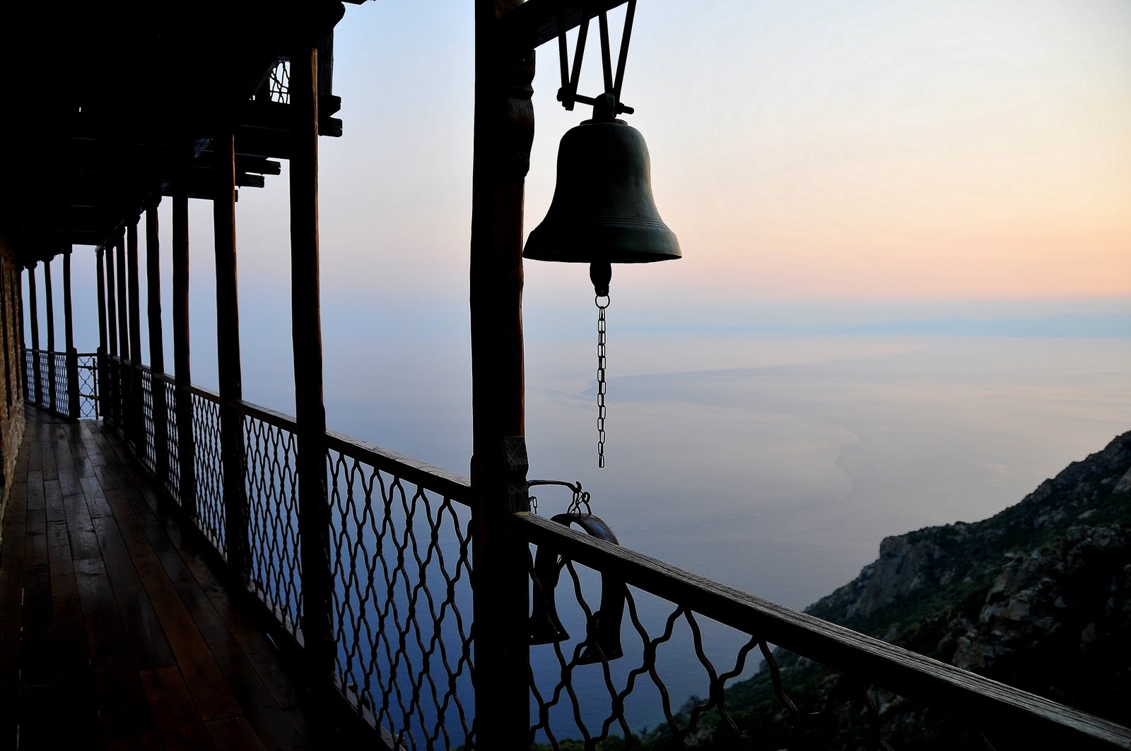 ΠΕΡΙ ΤΗΣ ΑΛΗΘΕΙΑΣ..ΚΑΙ ΑΛΛΩΝ ΤΙΝΩΝ..: Η ΑΣΘΕΝΕΙΑ ΥΠΟ ΤΗΝ ΟΡΘΟΔΟΞΟΝ ΕΠΟΨΙΝ..