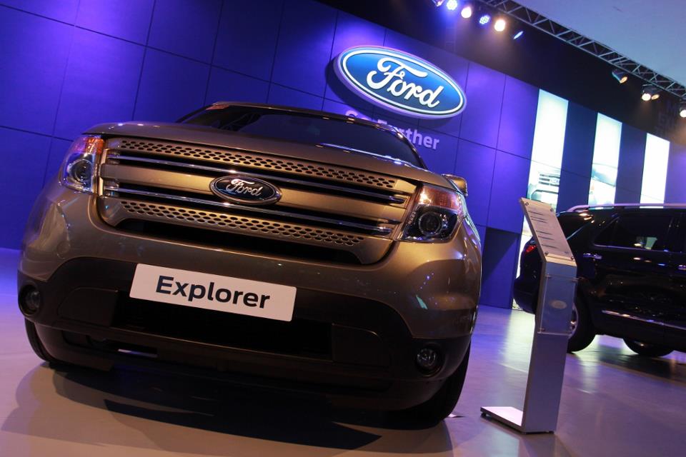 Ford launches the 2.0L Ford Explorer Limited with EcoBoost and 3.5L ...