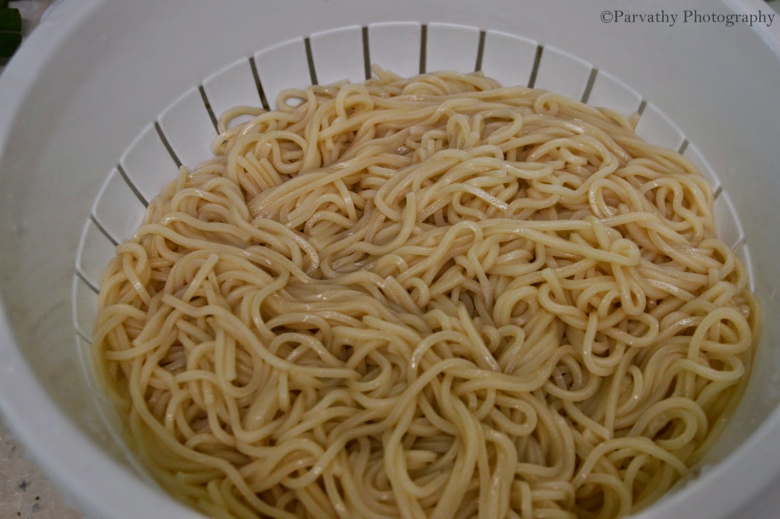 Paru's Kitchen: Restaurant-Style Chinese Noodle Recipe | Indo-Chinese ...