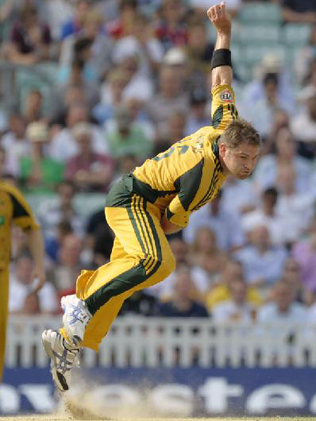 Ryan Harris Profile and Pictures - The Sport and Football Report