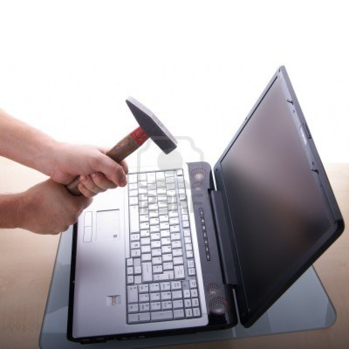 Normas de Seguridad equipos de Computo