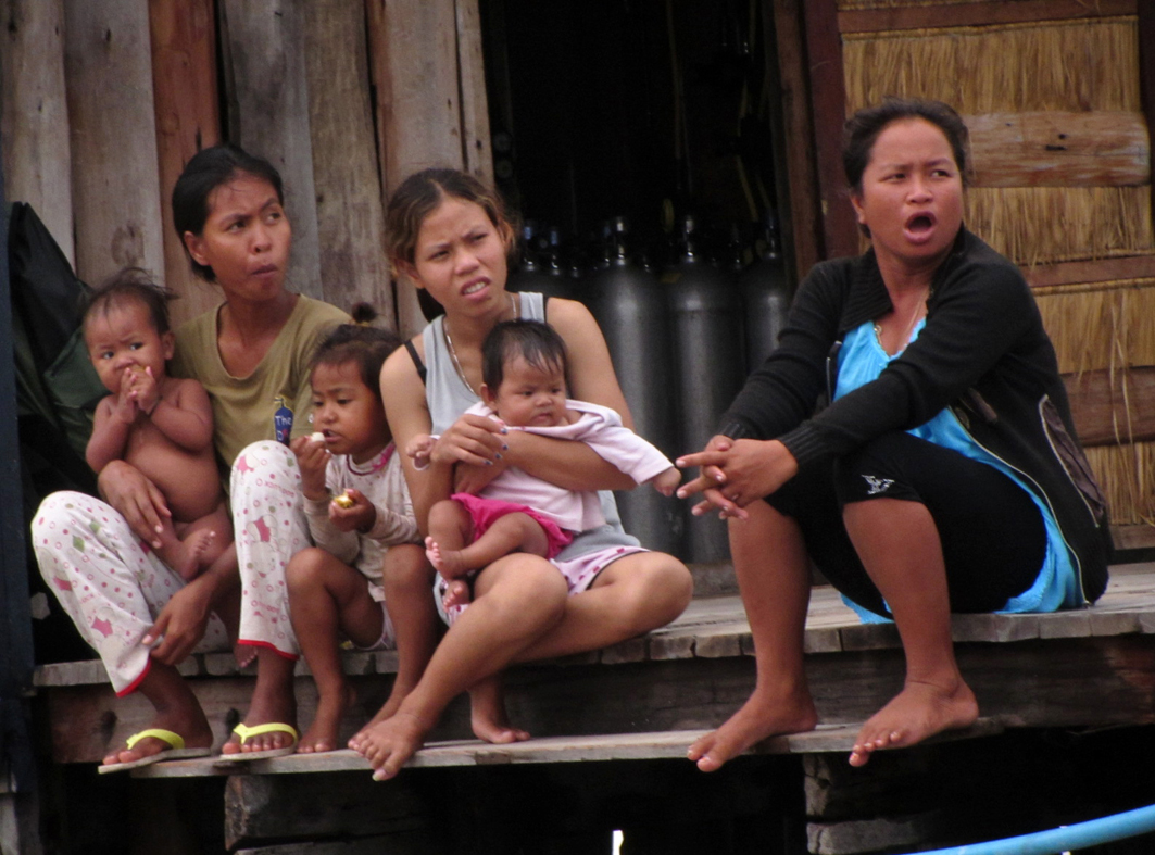 World Hold On. Jordi Valbuena's Photography and Travel blog: People ...