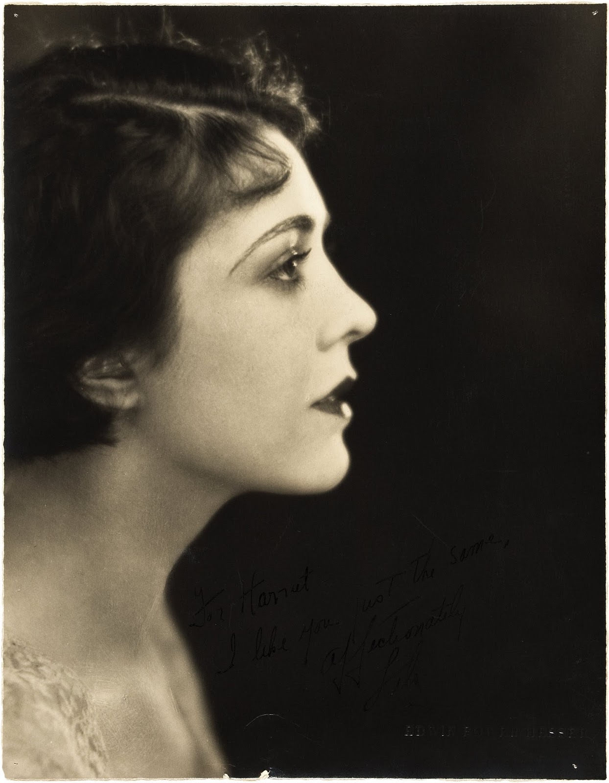 Slice of Cheesecake: Lila Lee, pictorial