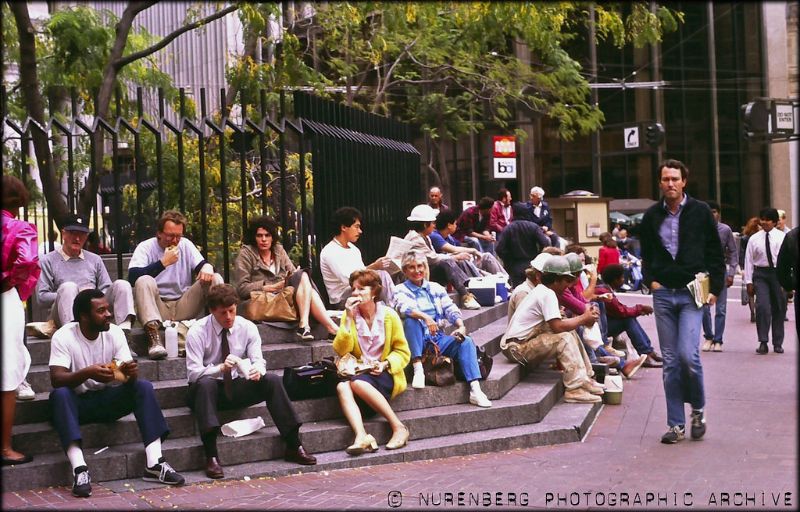 33 Beautiful Color Snapshots That Capture Street Scenes of San ...